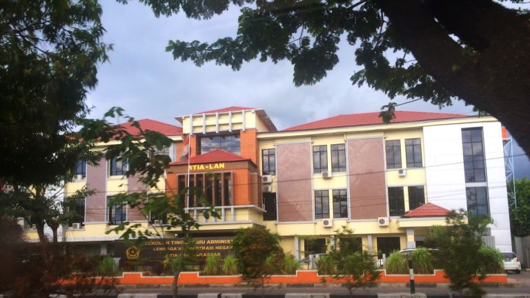 Maukuliah | Politeknik STIA LAN Makassar